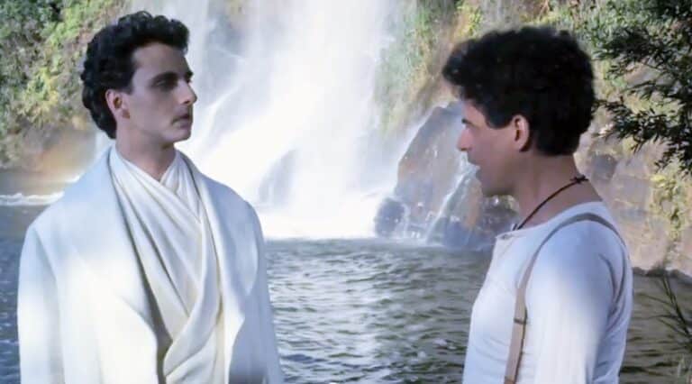 Chico Xavier: A Vida e o Legado do Maior Médium Brasileiro